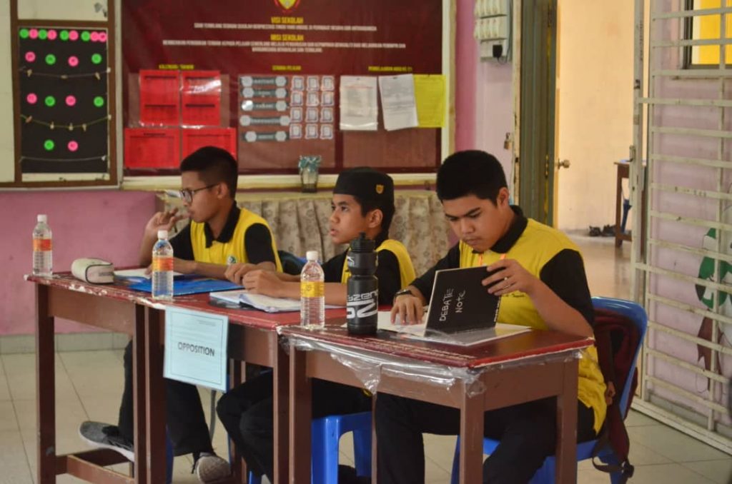 SMIHJB: Pertandingan Debat Piala Tun Razak | Sekolah Islam Hidayah