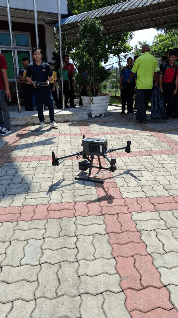 SMIHJB | LAPORAN PROGRAM STI100³(100 Days, 100 Scientists, 100 Schools ...